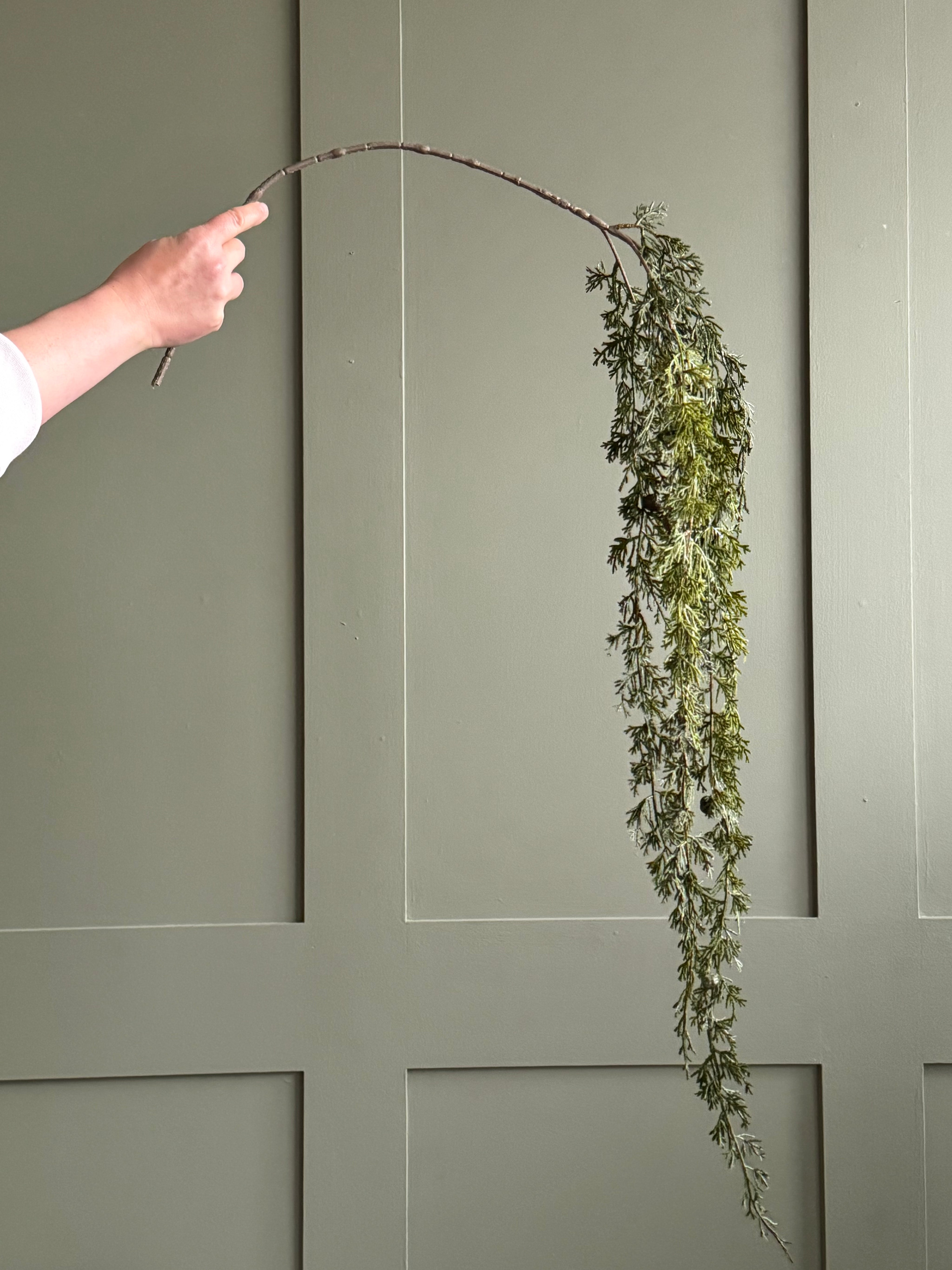 Cedar Hanging Spray – Rose and Grey